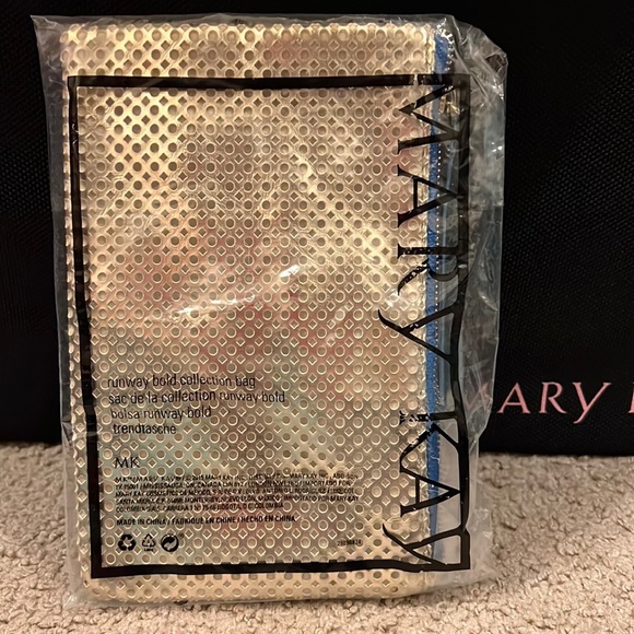 Mary Kay | Bags | Mary Kay Runway Bold Collection Bag | Poshmark